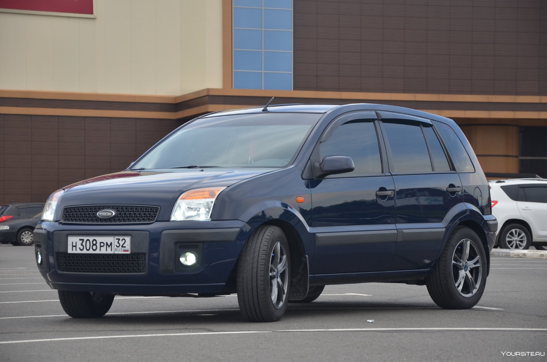Ford Fusion 19 